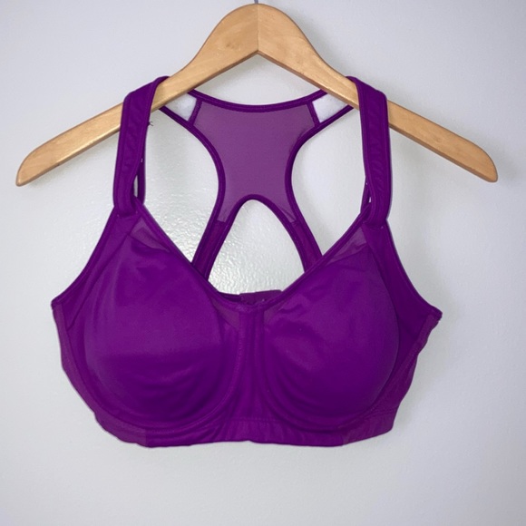 Athleta | Intimates & Sleepwear | Athleta Womens Underwire Sports Bra ...